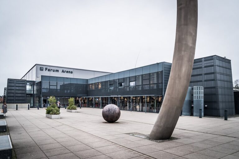 Det danske herrelandshold skifter hjemmebane - Fullcourt