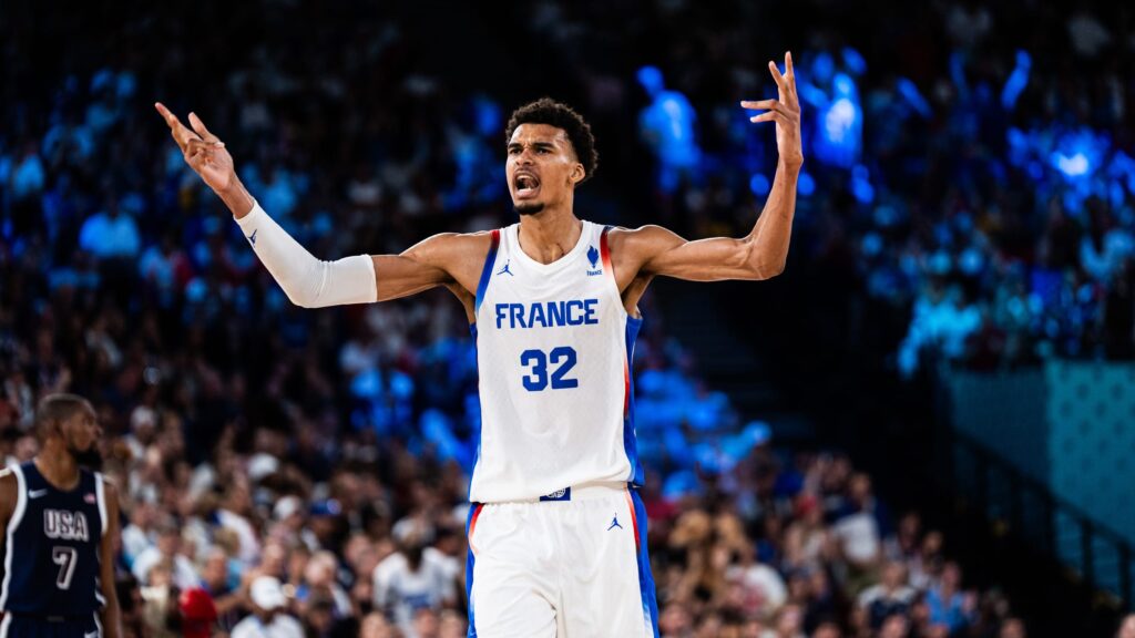 Victor Wembanyama melder sig klar til EuroBasket 2025 - Fullcourt